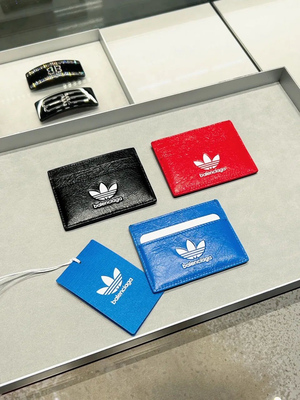 [30% VIP 세일] 발렌시아가 x 아디다스 카드 홀더 Balenciaga x adidas Card Holder | 상품 상세 ...