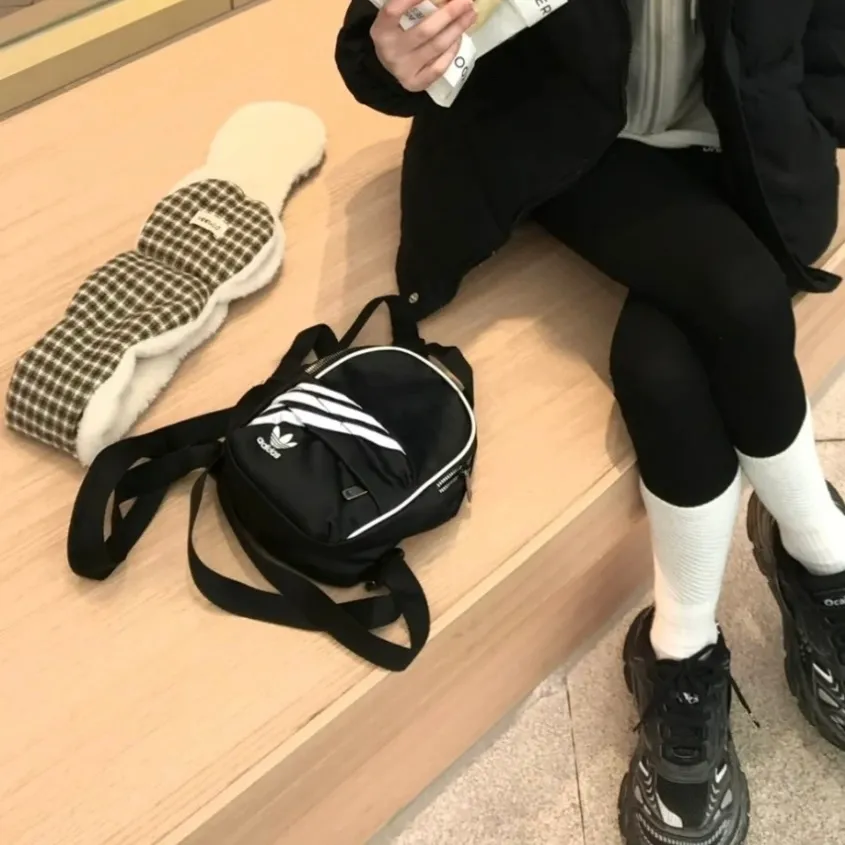 [빠른출고/무료배송] 아디다스 오리지널 미니 백팩 버킷백 GD1642 | 크로켓