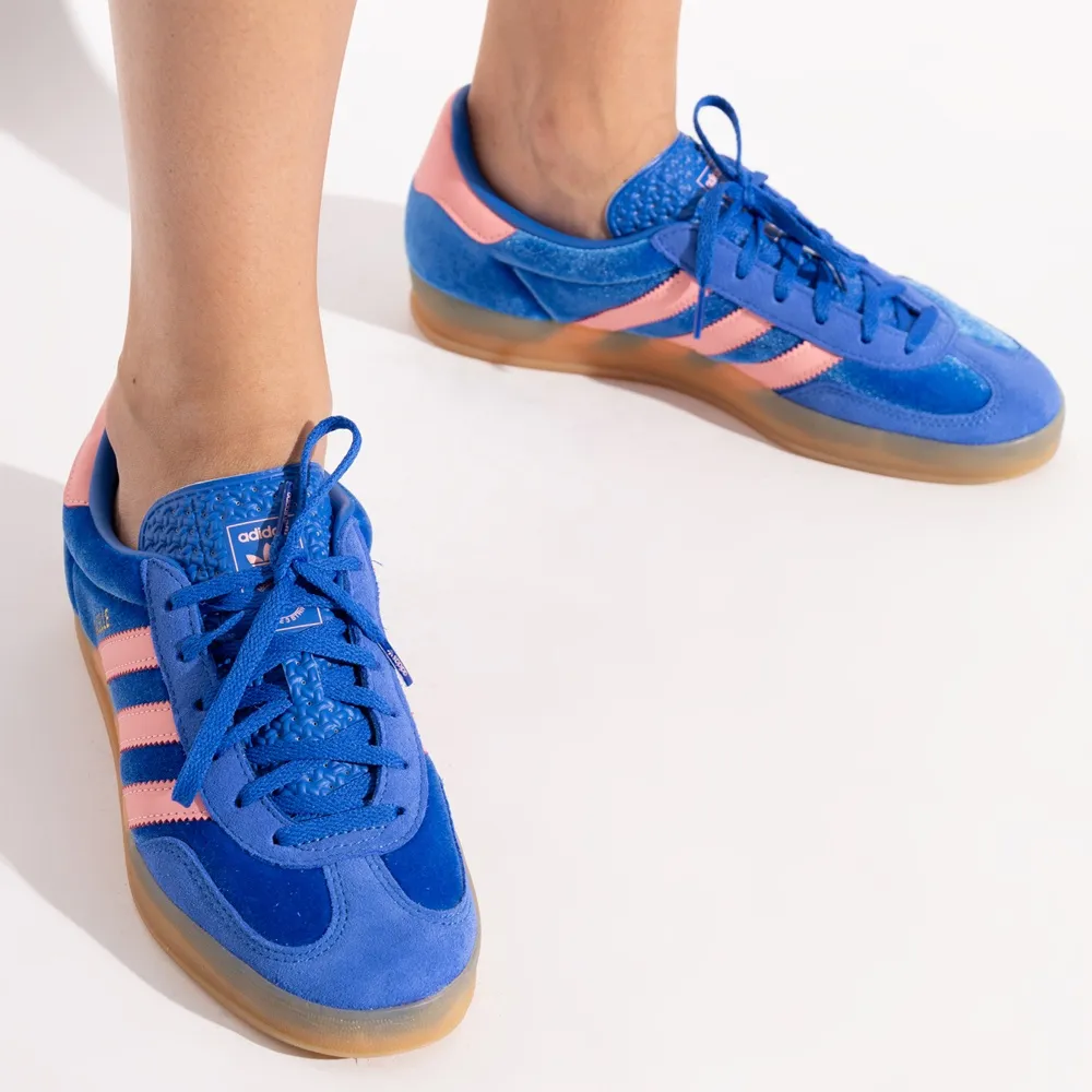 아디다스 가젤 인도어 블루 세미 핑크 스파크 IG6785 | 상품 상세 | 크로켓