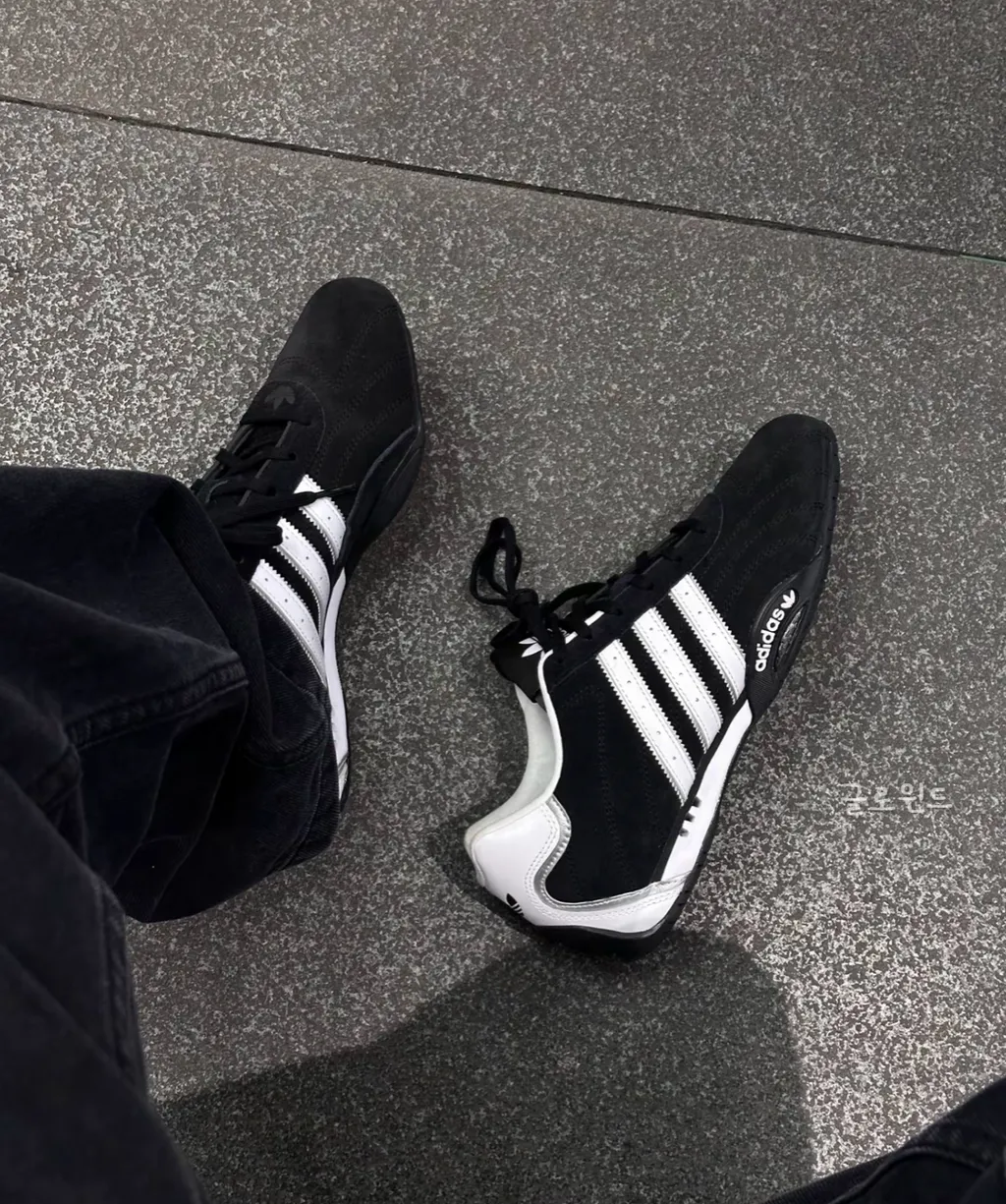 [빠른 출고] 아디다스 아디 레이서 로우 운동화 코어 블랙 JP7009 | 상품 상세 | 크로켓