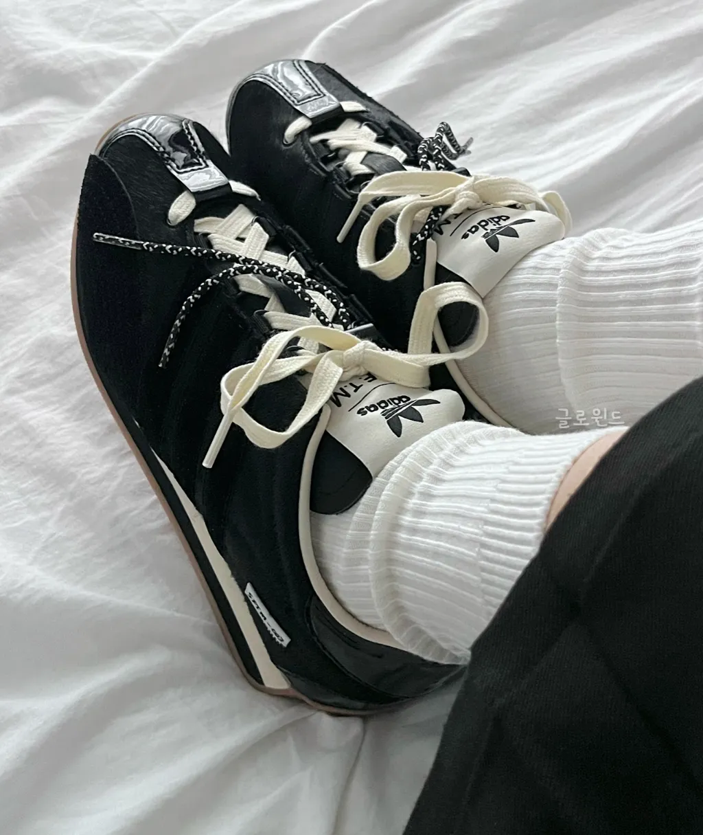 [빠른 출고] 아디다스 X 송 포더 뮤트 SFTM 컨트리 OG 운동화 블랙 JH9010 | 크로켓