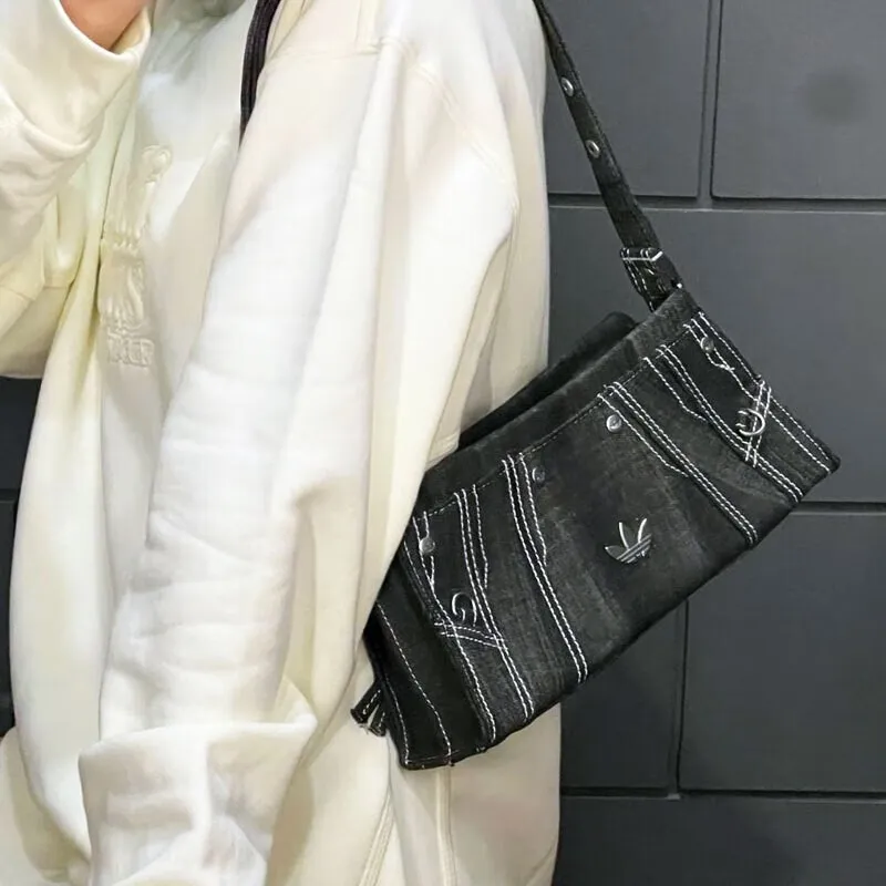 아디다스 데님 숄더백 미니 호보 슬링백 블랙 JL7665 | 상품 상세 | 크로켓