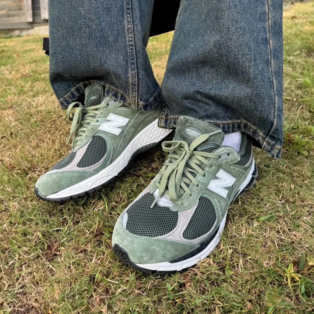 뉴발란스 2002R 노르웨이 스프루스 그린 카키 M2002RG1 | 크로켓