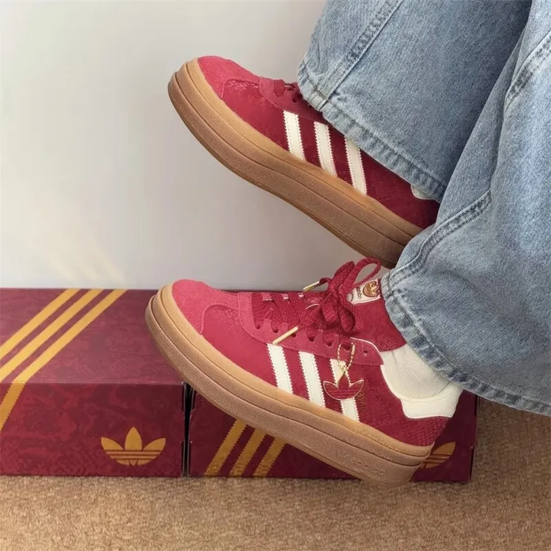 아디다스 오리지널 가젤 볼드 CNY 뱀의 해 한정판 여성 운동화 JQ5977 | 상품 상세 | 크로켓