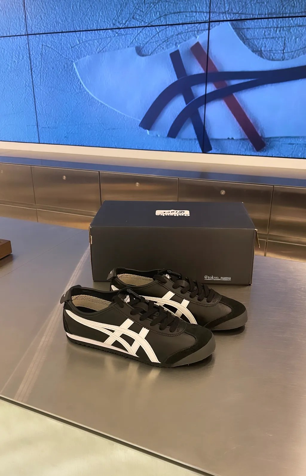 오니츠카타이거 멕시코 66 블랙화이트 1183C102 001 (BLACK/WHITE) 225~310사이즈 | 크로켓