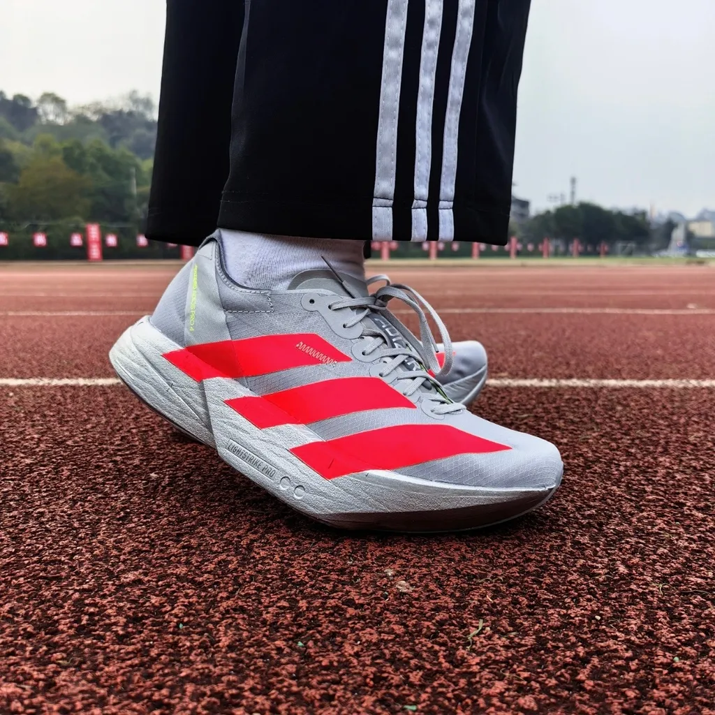 아디다스 아디제로 아디오스 프로 4 런닝화 실버 루시드 레드 JR6372 | 크로켓