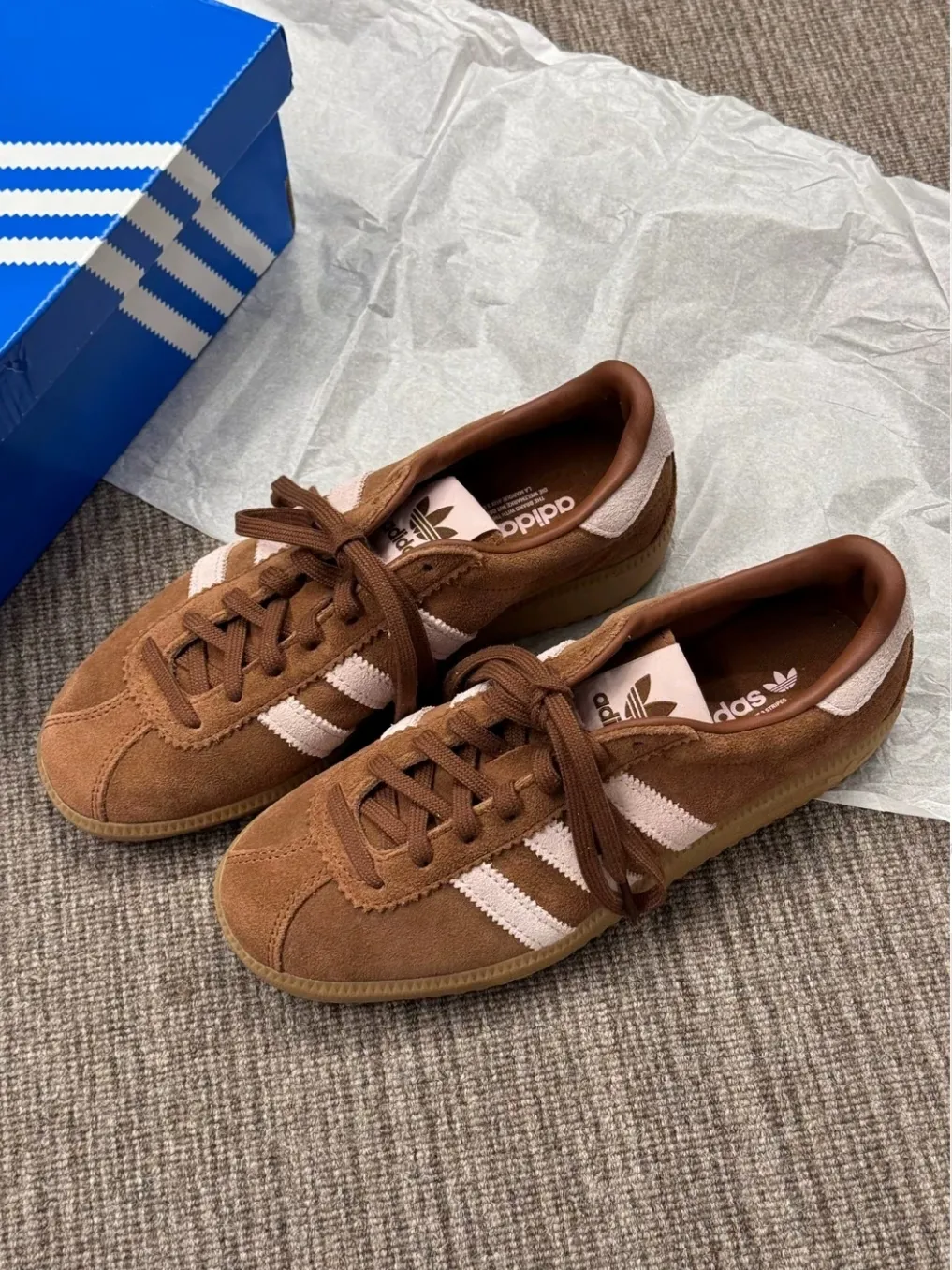 [무료배송/특가딜] 아디다스 오리지널 버뮤다 BRMD 브라운 샌디 핑크 JH9088 | 상품 상세 | 크로켓