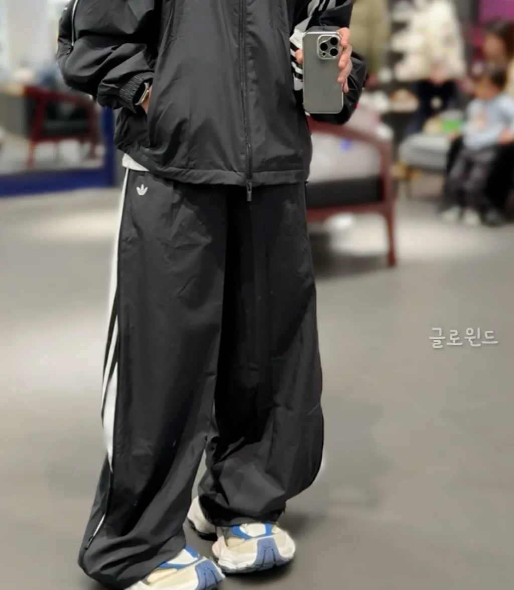 아디다스 아딜레니엄 3 와이드 트레이닝 바지 트랙 팬츠 JX9206 | 상품 상세 | 크로켓