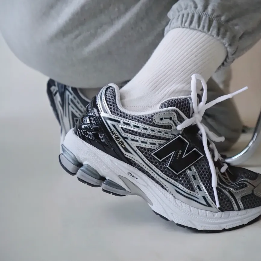 무료배송) 뉴발란스 1906 실버 메탈릭 블랙 GC1906CG | 크로켓