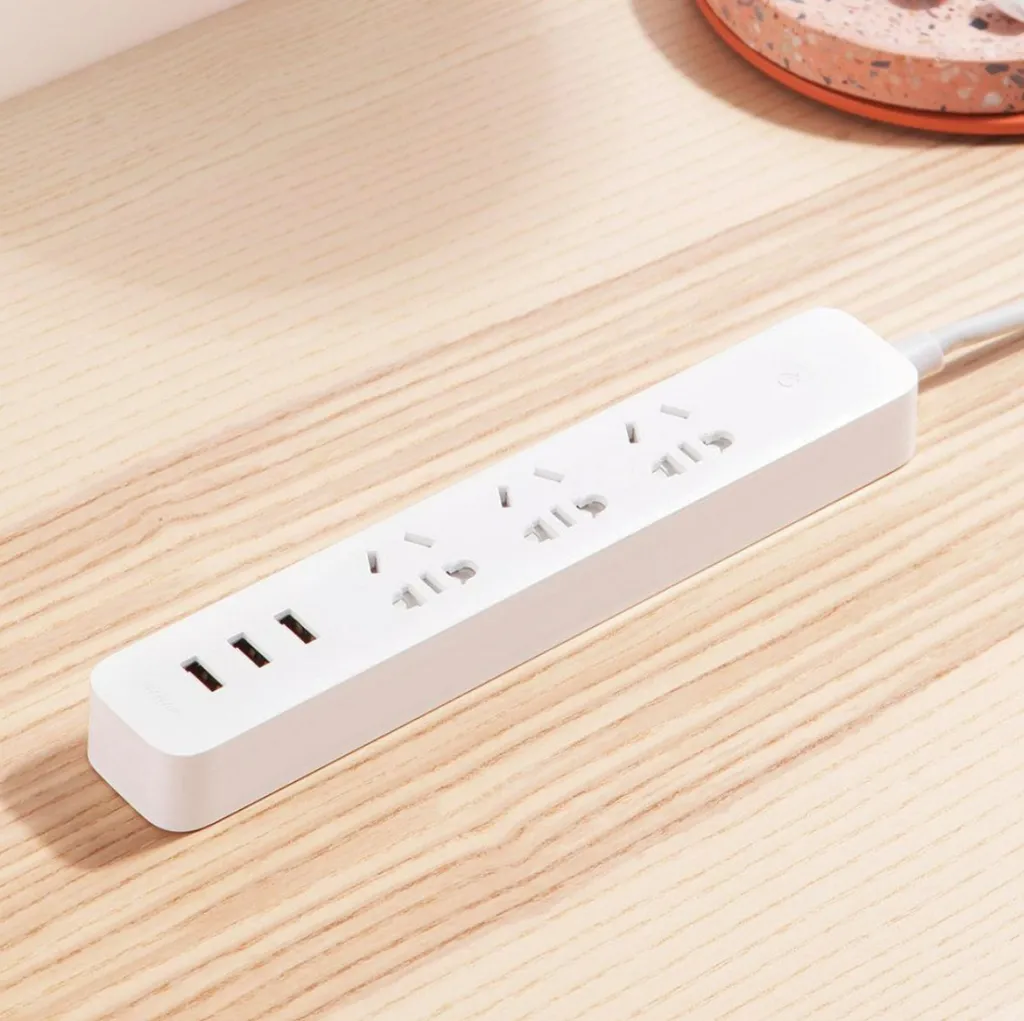 샤오미 aigo 스마트 3구 2500W 멀티탭 USB충전 3포트 포함 AC0331ZN 앱연동 | 상품 상세 | 크로켓