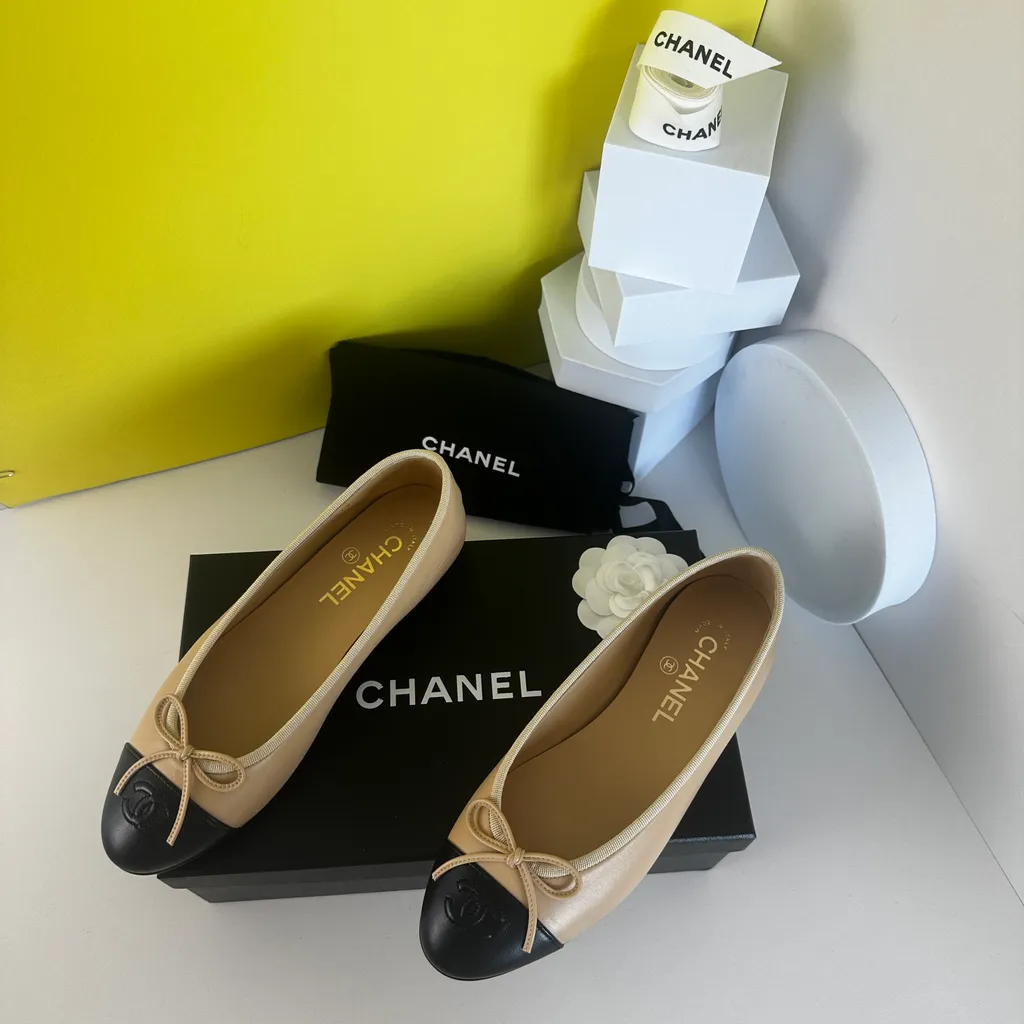 샤넬 투톤 발레리나 플랫 슈즈 G02819 X01000 C0204 | Croket