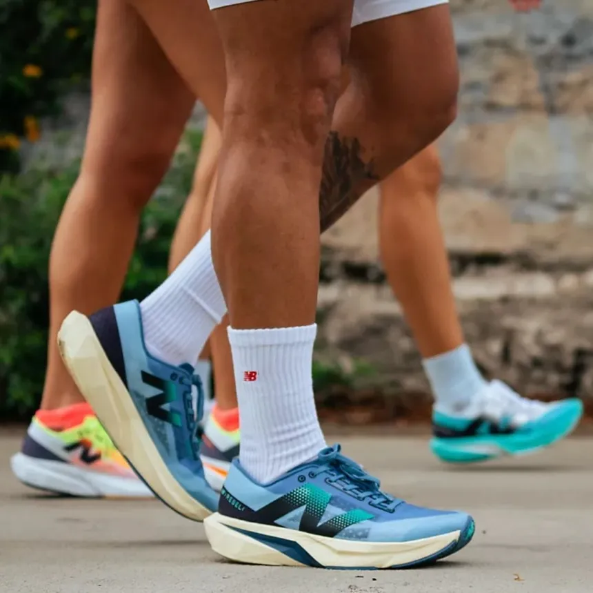 뉴발란스 퓨어셀 레벨 V4 남성 운동화 러닝화 마라톤화 MFCXCH4 D | 상품 상세 | 크로켓