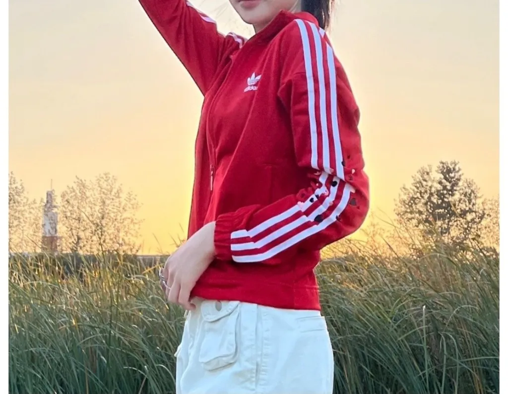 아디다스 우먼 오리지널 발렌타인 데이 트랙 자켓 레드 GK7173 | 상품 상세 | 크로켓