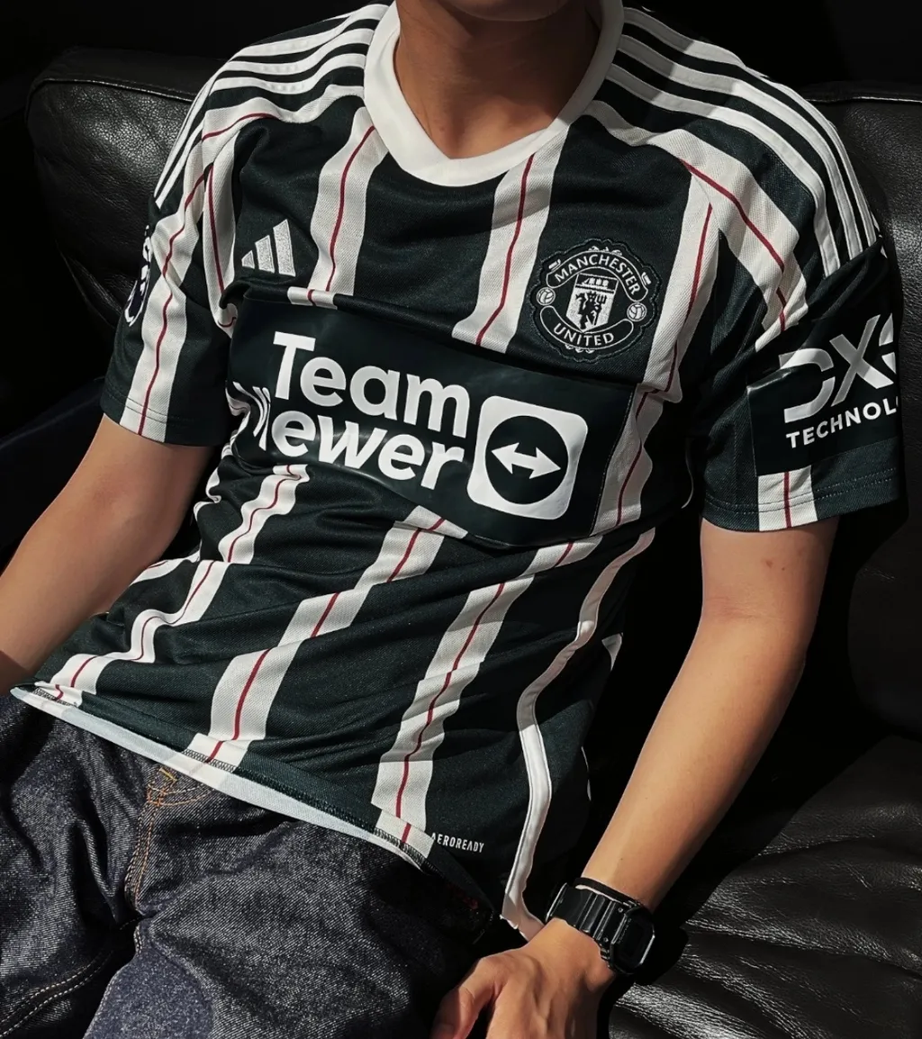 아디다스 맨체스터 유나이티드 맨유 23/24 어웨이 유니폼 반팔 저지 티셔츠 HR3675 | 크로켓