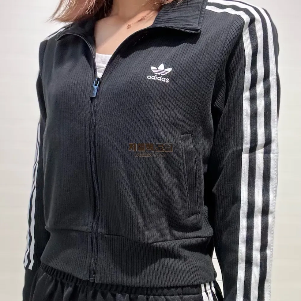 아디다스 여성 파이어버드 니트 크롭 숏 져지 트랙 탑 자켓 블랙 IY7278 | 상품 상세 | 크로켓