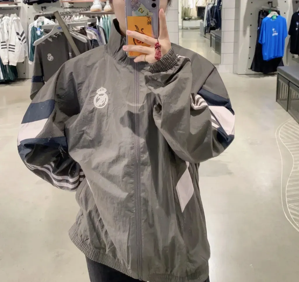 아디다스 레알 마드리드 24/25 라이프스타일러 앤섬 트랙탑 바람막이 자켓 JI9479 | 상품 상세 | 크로켓