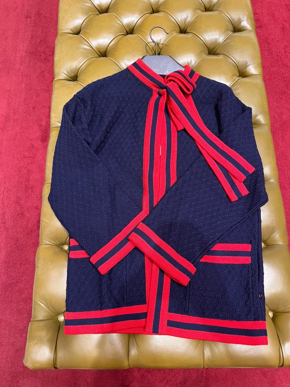 구찌 파인 울 리본 여성 카디건 / 653439 XKBTF / 관부가세포함 | 상품 상세 | 크로켓