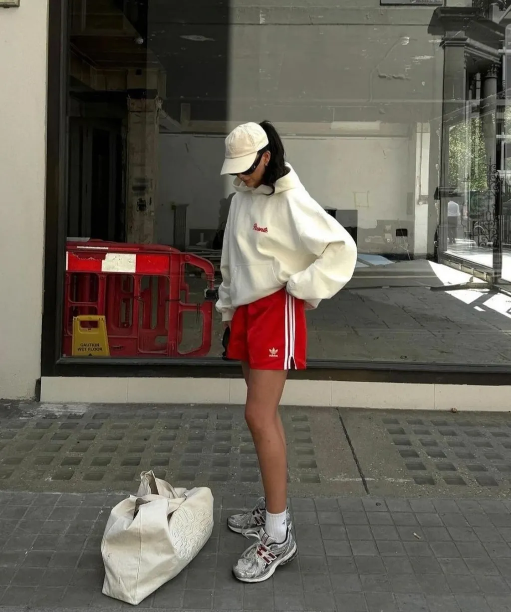 아디다스 파이어버드 삼선 쇼츠 반바지 베터 스칼렛 레드 IY7207 [데일리 펜츠 한정수량] | 크로켓