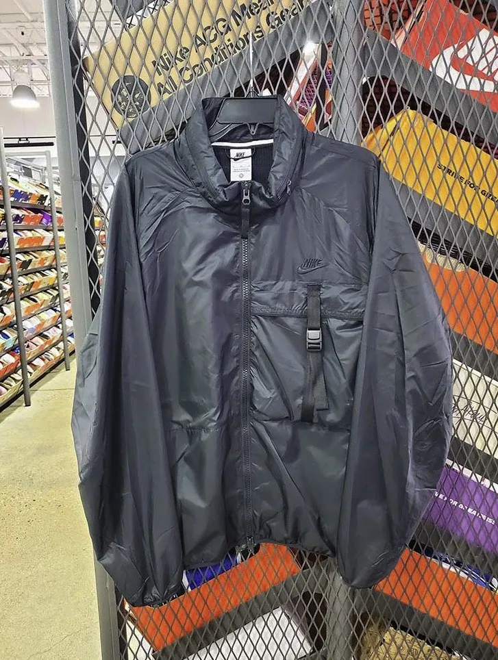 나이키 테크 우븐 남성 N24 패커블 라인드 자켓 블랙 FB7903 [블랙] | 크로켓