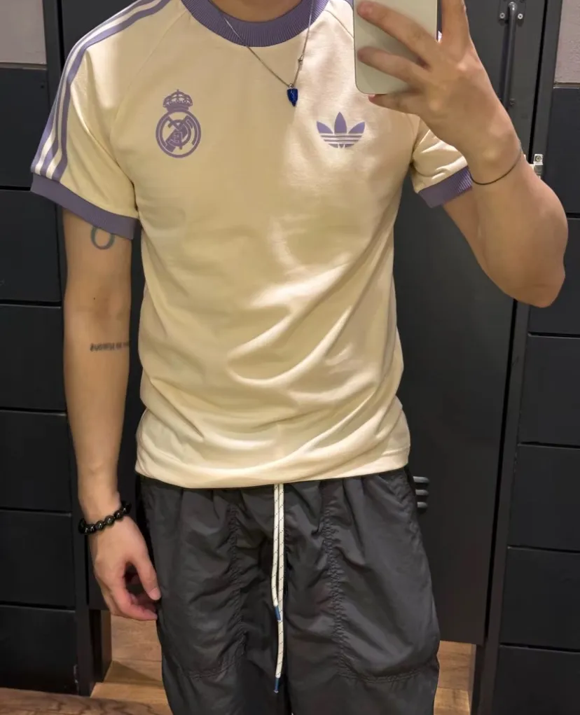 [무료배송]아디다스 레알 마드리드 아디컬러 클래식 3스트라이프 반팔티셔츠 퍼플 IY0057 | 상품 상세 | 크로켓