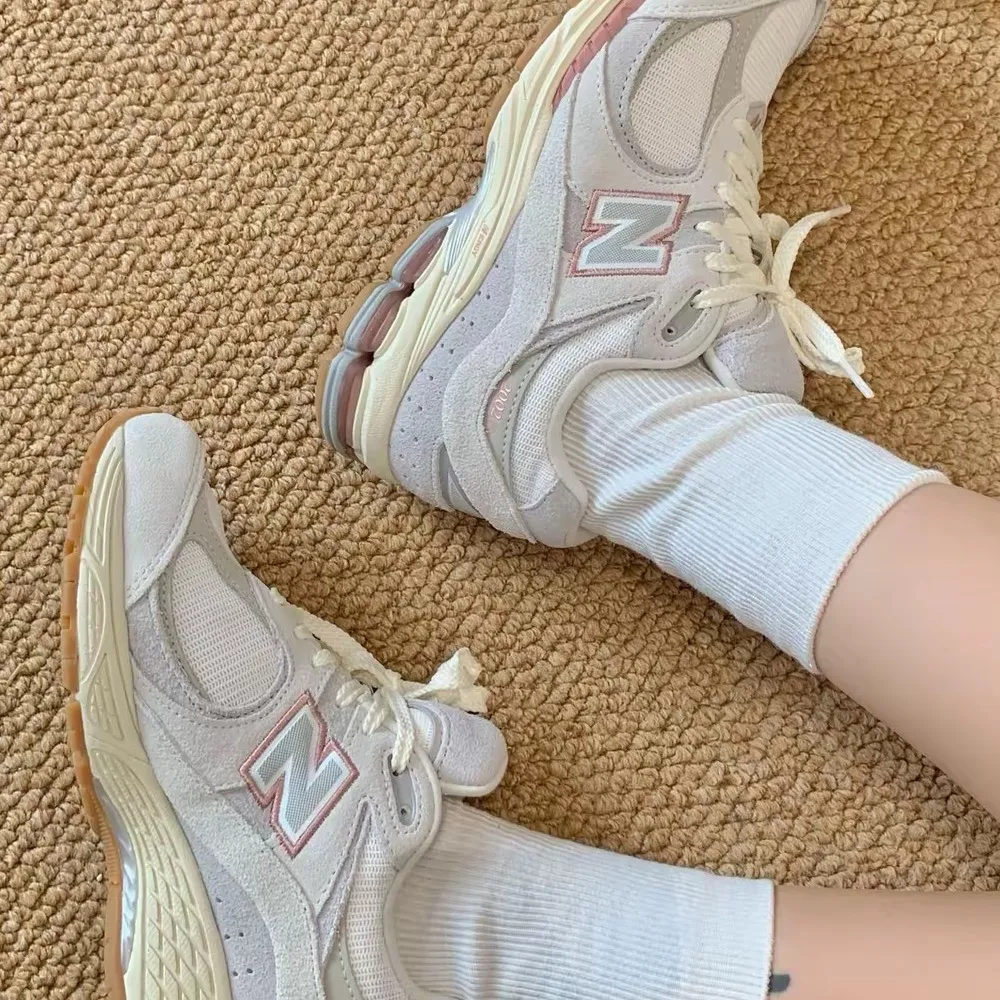 뉴발란스 2002R 고어텍스 그레이 핑크 씨솔트 리플렉션 M2002RPM | 크로켓