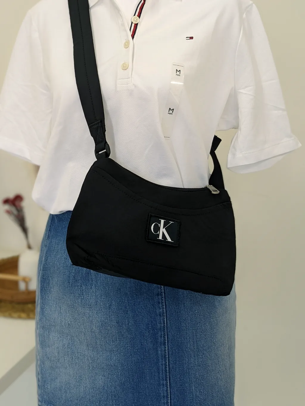 캘빈클라인 시티 나일론 라운드 숄더 호보백 | 상품 상세 | 크로켓