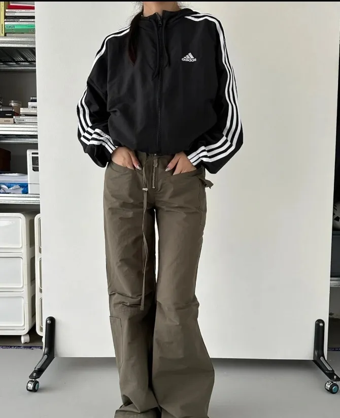 아디다스 W 에센셜 3S 우븐 윈드브레이커 바람막이 후드 자켓 블랙 HT3399 | 크로켓