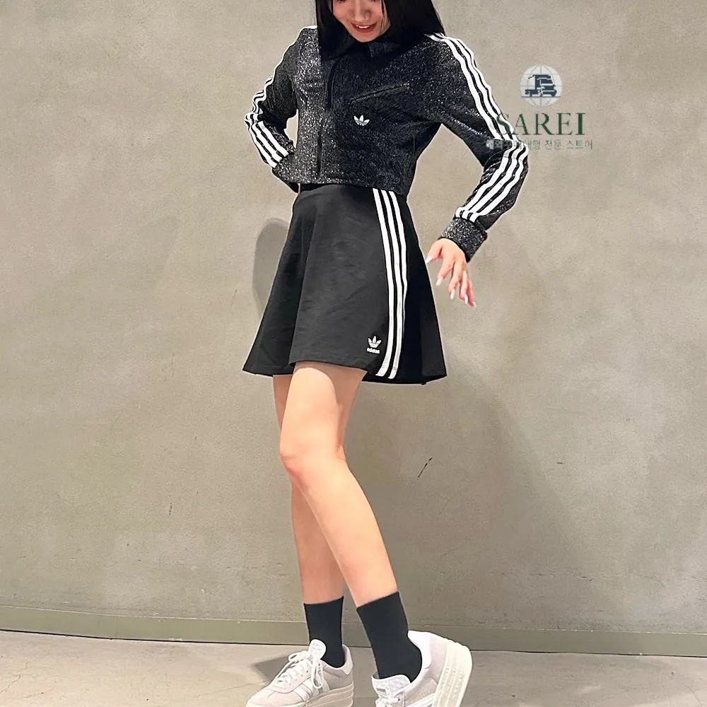 아디다스 오리지널 삼선 3S 미니 스커트 치마 블랙 IU2526 | 크로켓