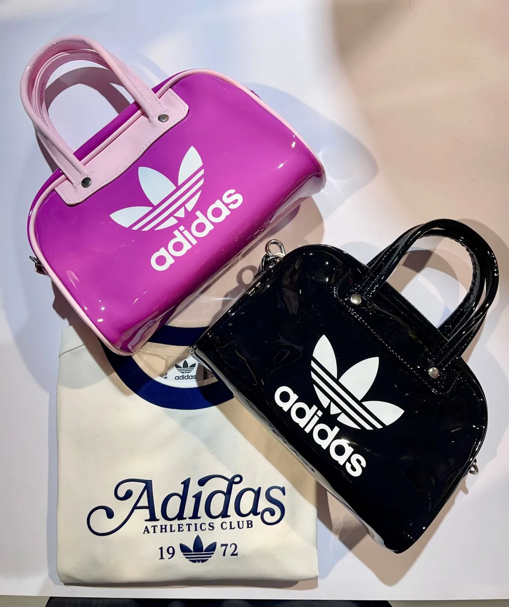아디다스 여성 아디컬러 에나멜 미니 볼링백 크로스백 토트백 2컬러 IX7498 IX7500 | 상품 상세 | 크로켓