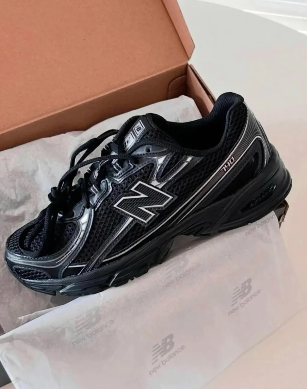 [무료배송/항공특송] 뉴발란스 GS NB 740 여성 운동화 블랙 GR740BM | 크로켓