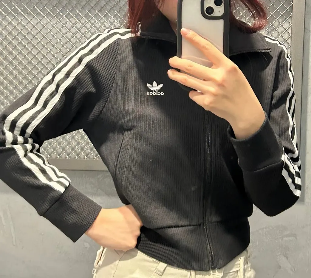 아디다스 우먼즈 아디컬러 니트 탑 숏자켓 니트자켓 블랙 IY7278 | 상품 상세 | 크로켓