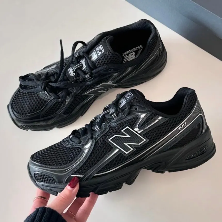 뉴발란스 740 블랙 메탈릭 실버 U740BM2 | 크로켓