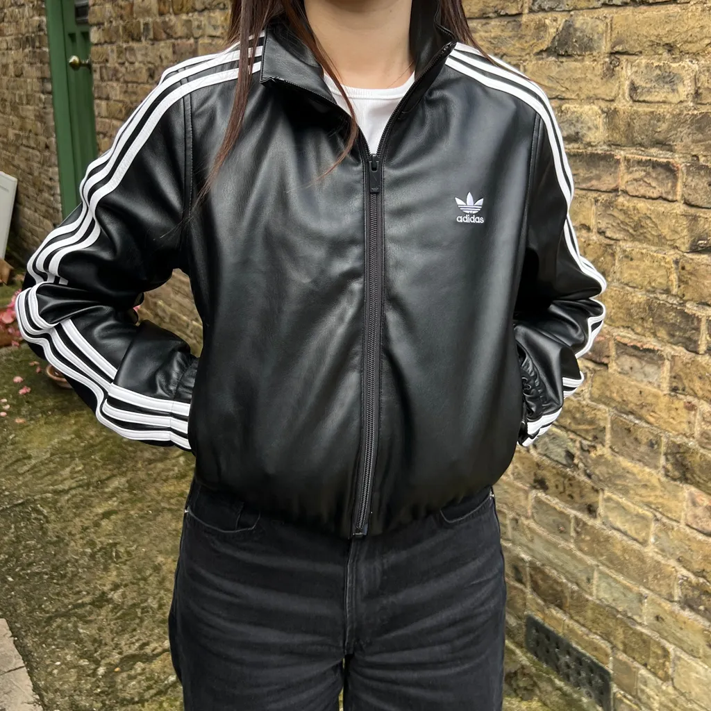 아디다스 오리지널 파이어버드 포 레더 가죽 자켓 블랙 IY7273 | 상품 상세 | 크로켓