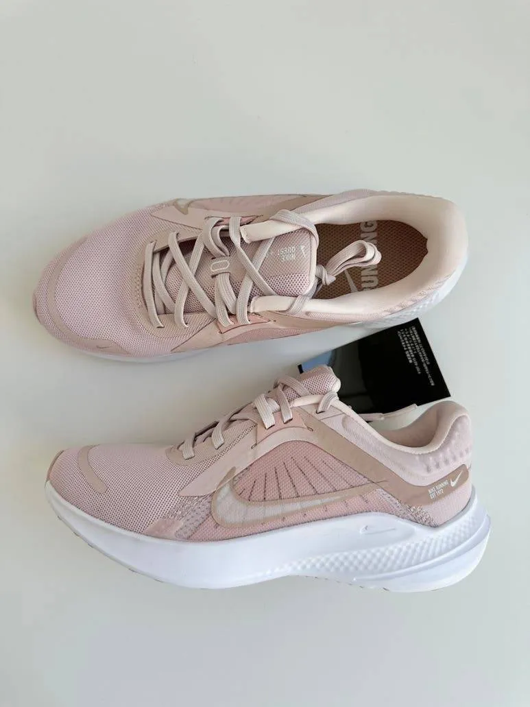 나이키 러닝 QUEST5 DD9291 600 베일리 로즈/로즈 위스퍼 WOMENS 7(240) | 상품 상세 | 크로켓