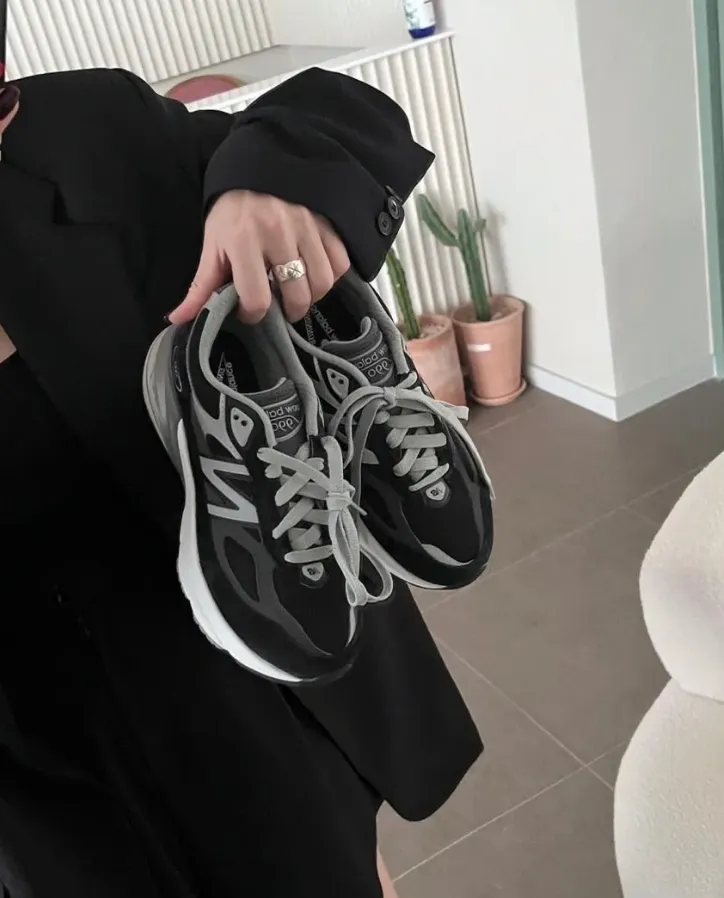 무배 뉴발란스 990 빅키즈 블랙 그레이 네이비 3컬러 여자사이즈 GC990BK6 | 크로켓