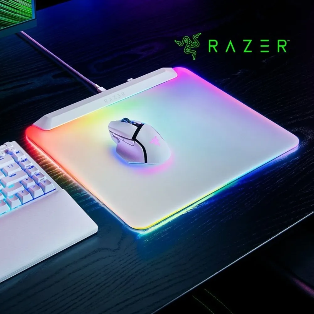 레이저 파이어플라이 V2 PRO RGB 전체 백라이트 게이밍 마우스 패드 [무료배송] | 크로켓