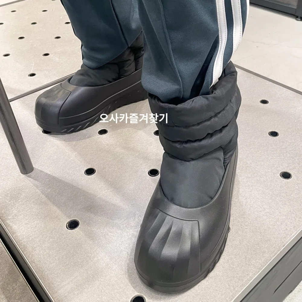 [무료배송] 아디다스 아디폼 SST 윈터 패딩 부츠 겨울 방한화 숏부츠 | 상품 상세 | 크로켓