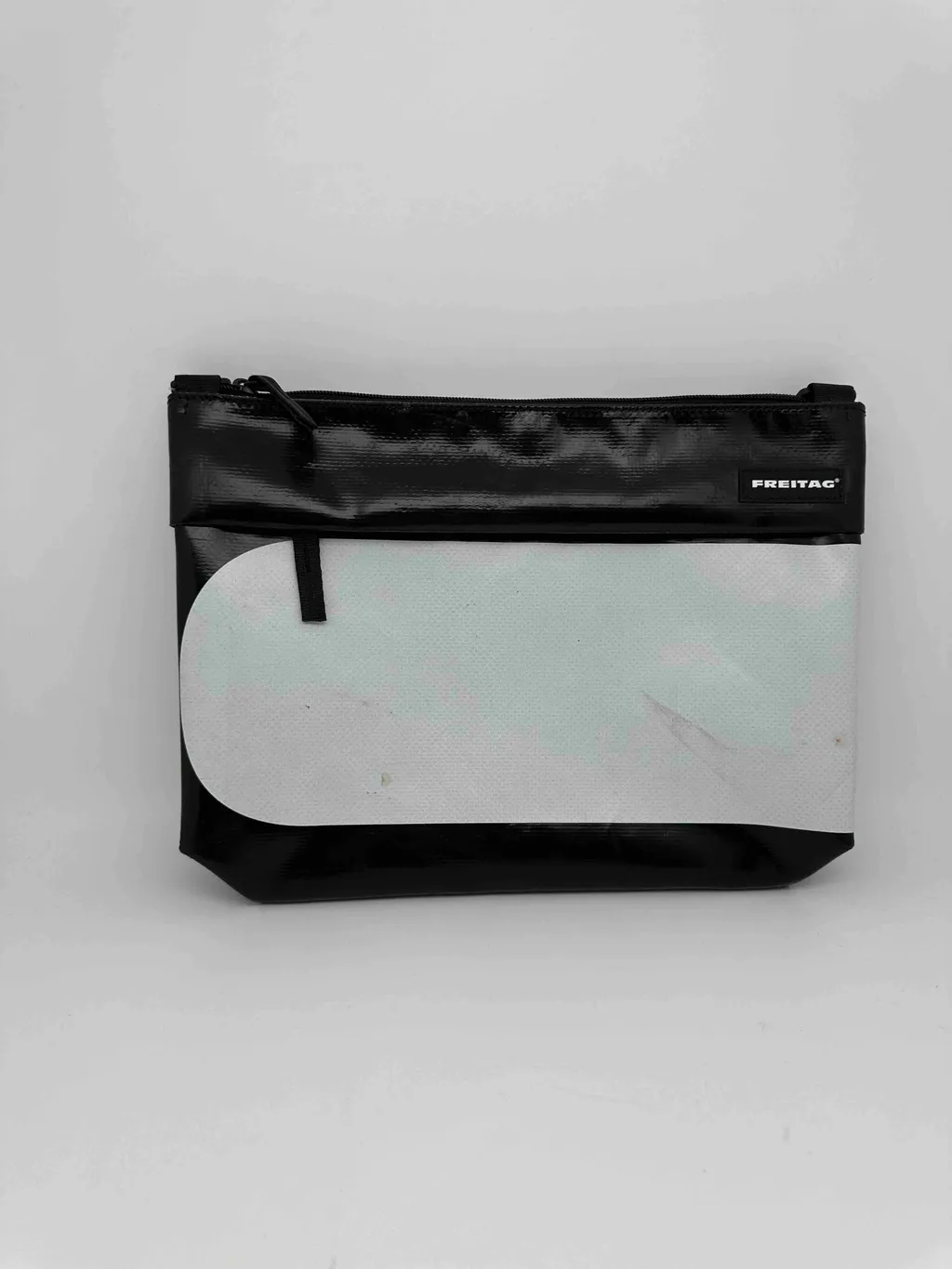 프라이탁 F553 루 FREITAG LOU 숄더백 블랙화이트 | 크로켓