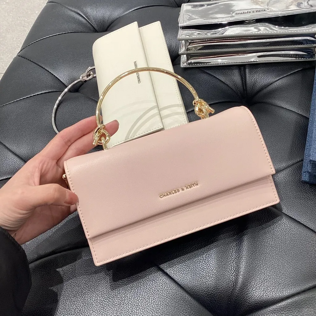 찰스앤키스 크로스백 토트백 가방 핑크 메탈 CK6-10840559-A | 크로켓