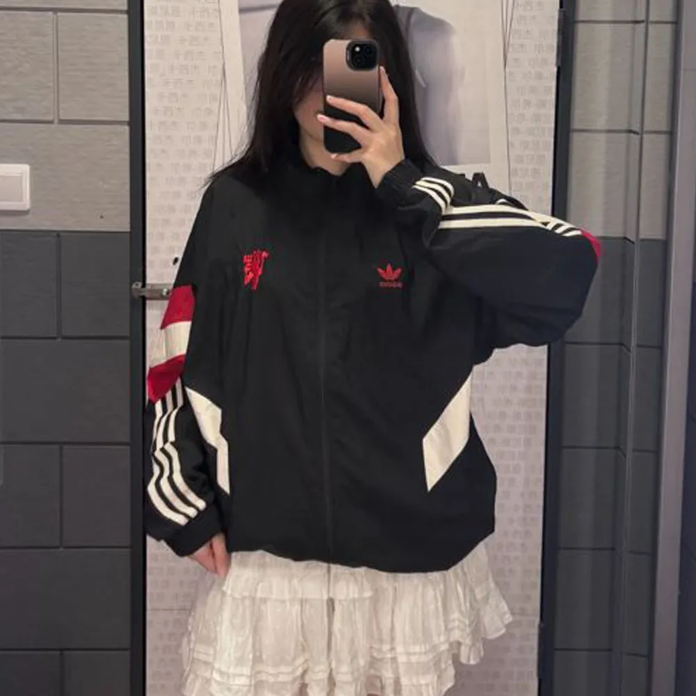 무배 아디다스 트랙탑 맨체스터 유나이티드 우븐 바람막이 맨유 블랙 IS6525 | 상품 상세 | 크로켓