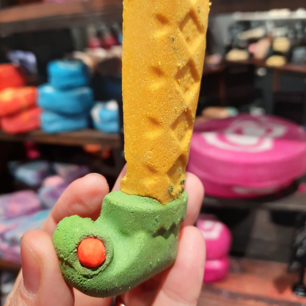 [크리스마스 한정판] 러쉬 LUSH 엘피 스틱 버블바 55g | 크로켓